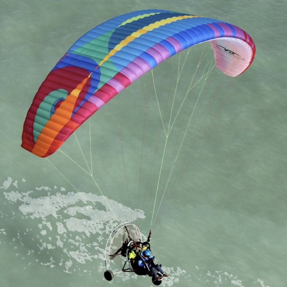 Bgd Cyclone - Mid Wales Paragliding Centre